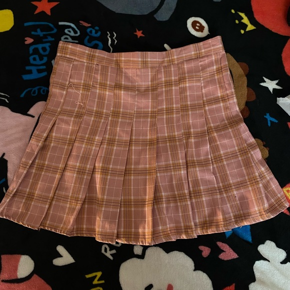 YesStyle | Skirts | Pink Pleated Skirt | Poshmark